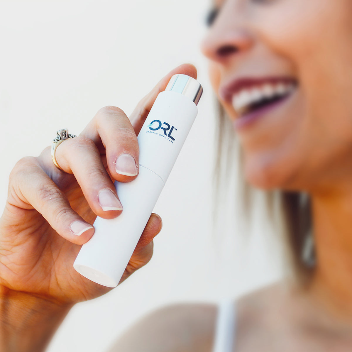 Fresh Mint Breath Spray | 7.0 ph Balance | Vegan & Gluten-free